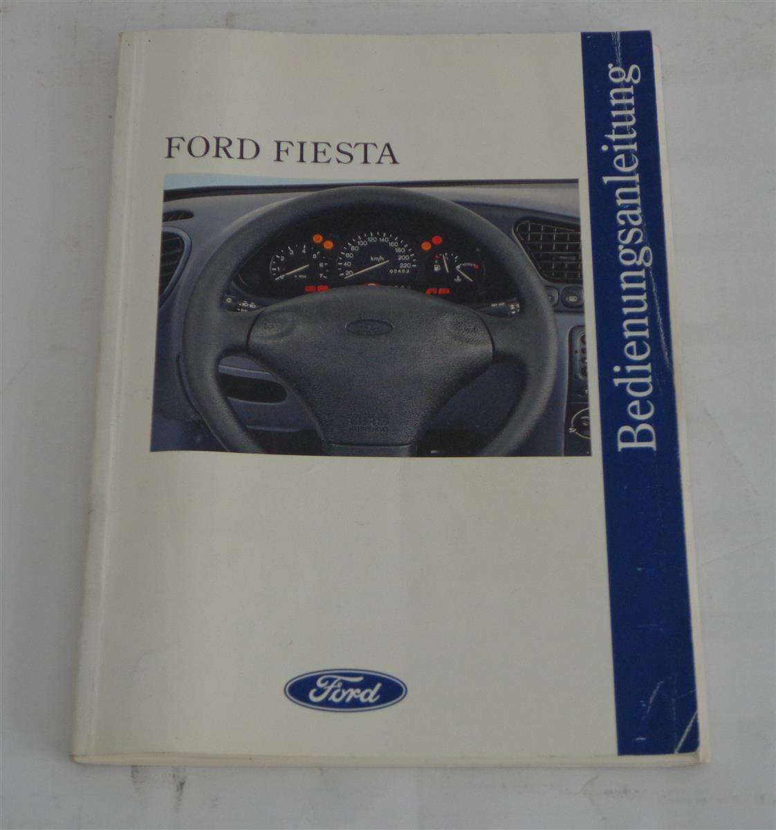 Steuern Ford Fiesta